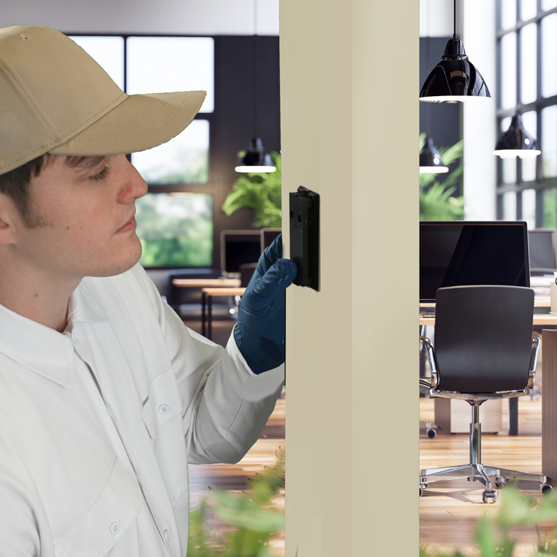 MagnaFly Mini™: Discreet Fly Control